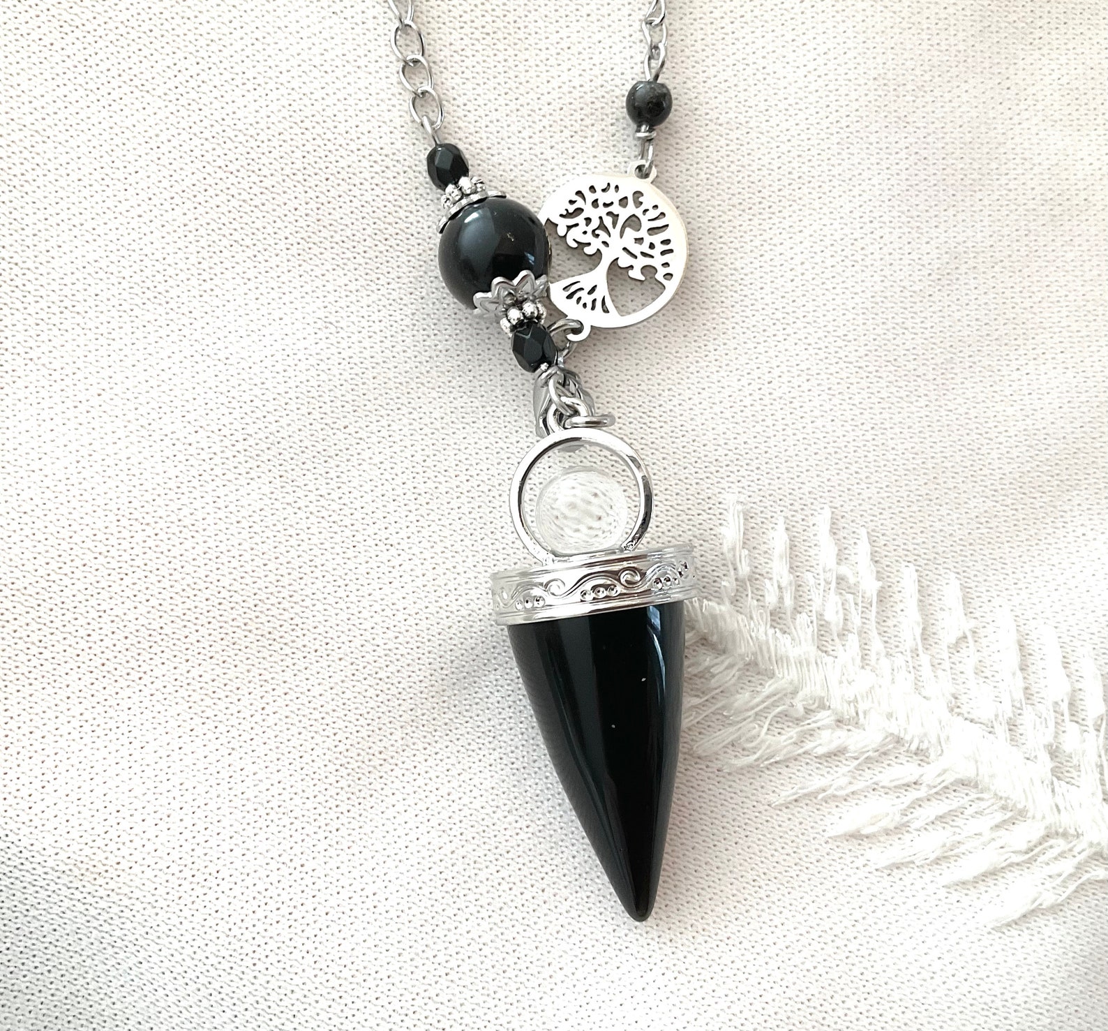 Necklace With Onyx Point and Obsidian Bead, Tree of Life Design in ...