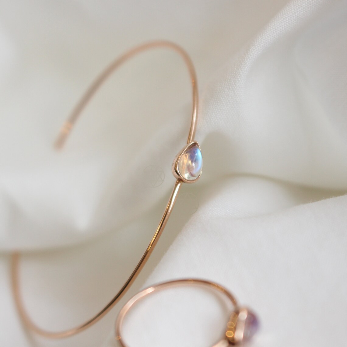 14K solid gold RAINBOW MOONSTONE open bangle bracelet/gold | Etsy