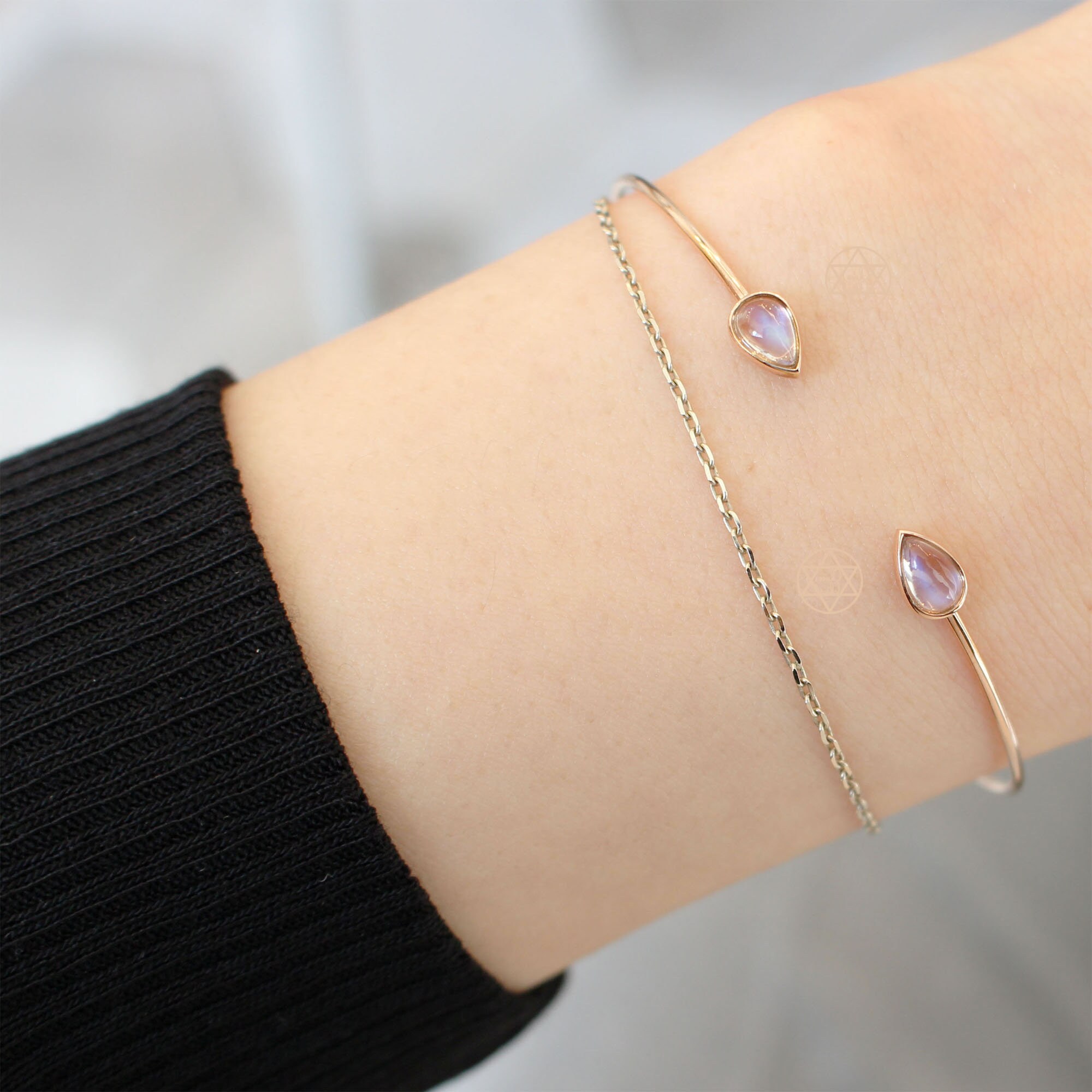 14K Solid Gold Duet RAINBOW MOONSTONE Open Bangle | Etsy