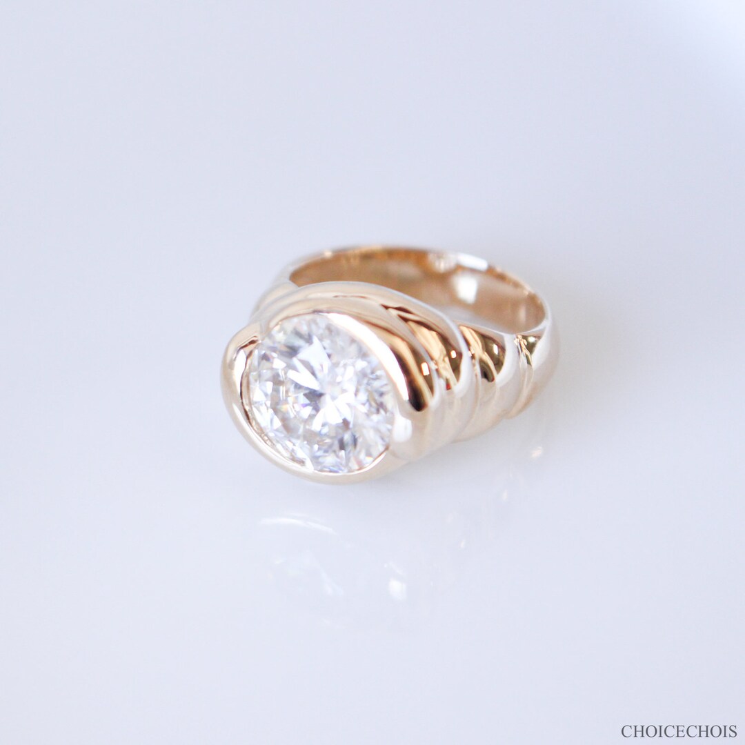 18K Solid Gold Moissanite Gory Signet Ring, Moissanite Signet Gold Ring ...