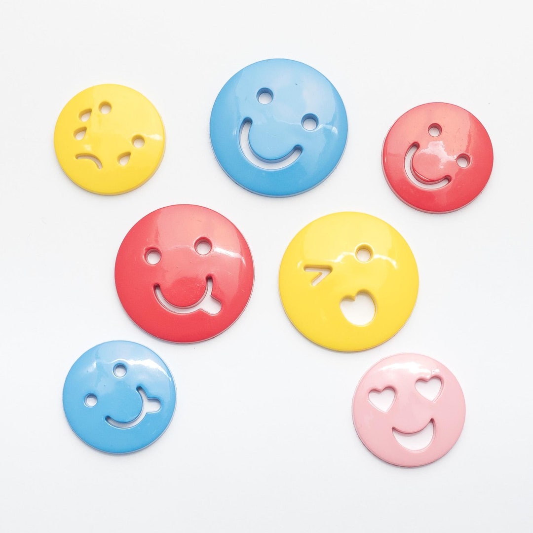 Assortment of 25 Mixed Size and Color Buttons for Scrapbooking - Emoji ...