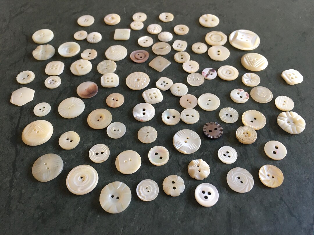 80 Old Carved Mother-of-pearl Buttons, 11-23mm, Carved Vintage Button ...