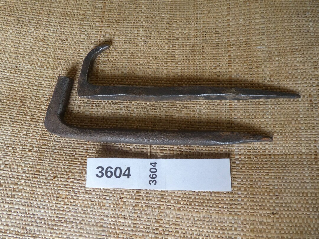 3604 Old Nails & Wrought Iron Pitons - Etsy