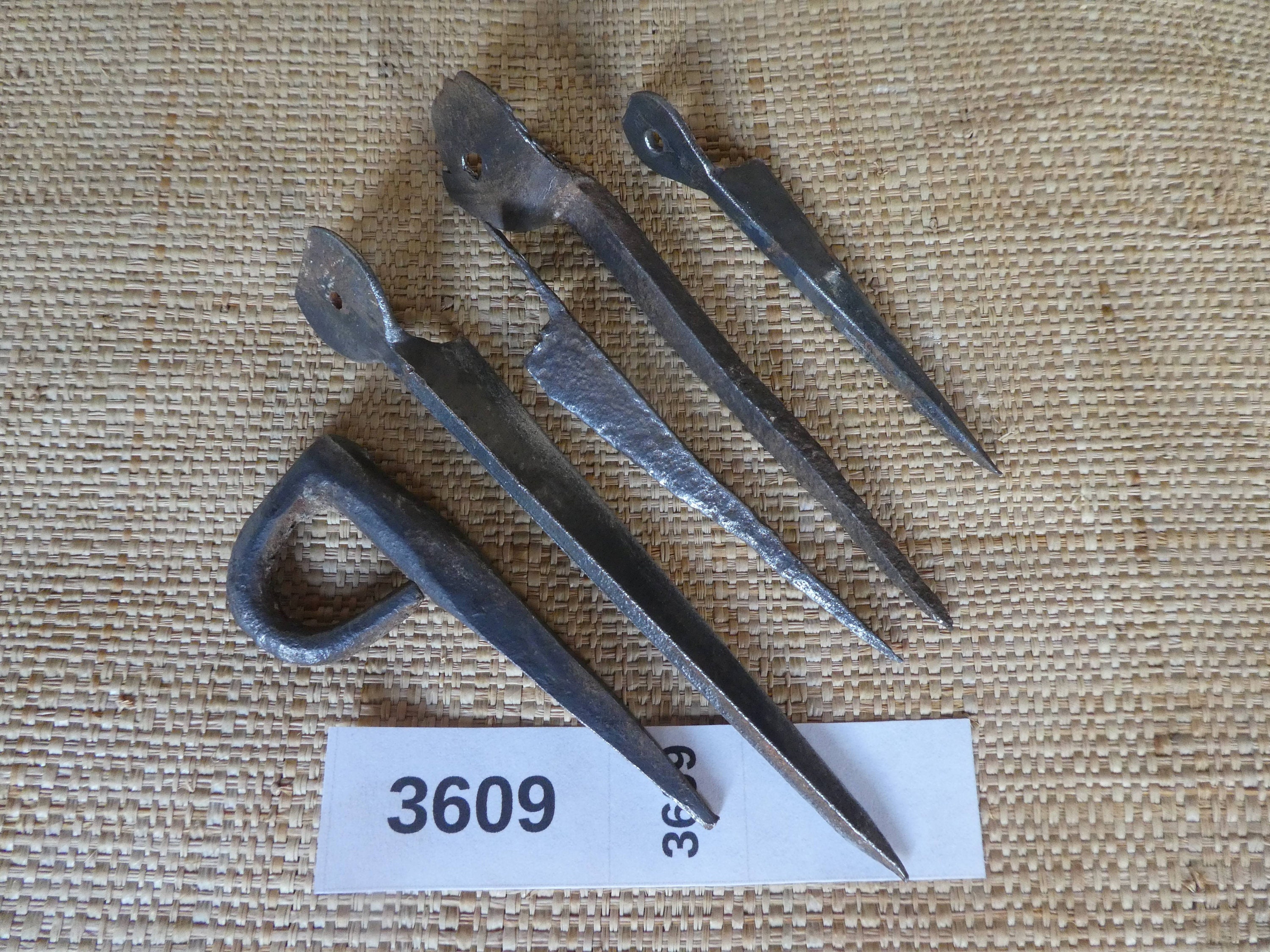 3604 Old Nails & Wrought Iron Pitons - Etsy