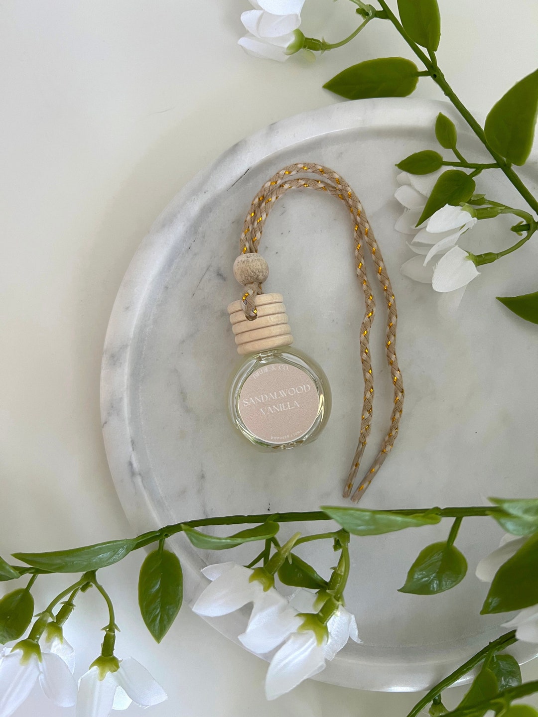 Sandalwood Vanilla Car Diffuser, Aesthetic Car Diffuser, Essential Oil ...