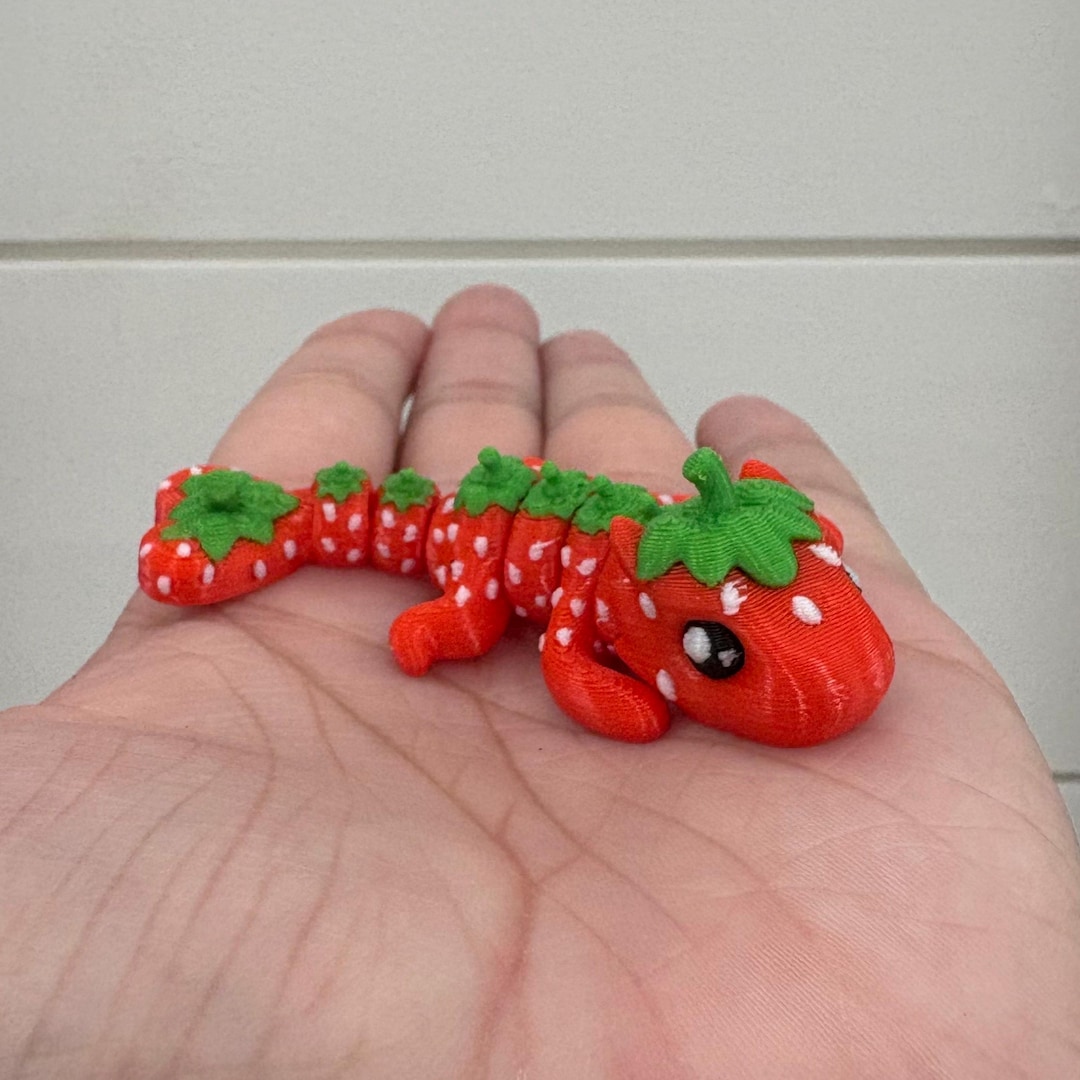 3D Printed Articulated Strawberry Dragon, Fidget Toy - Etsy