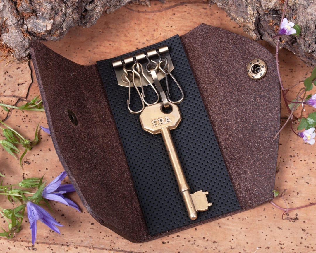 4 Key Slim Brown Leather Key Pouch. Handmade Veg Tanned Leather Key ...