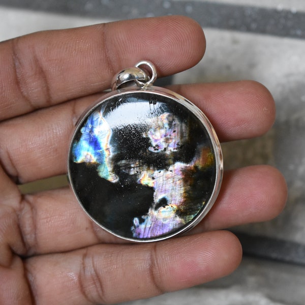 Spectrolite Pendant - Etsy