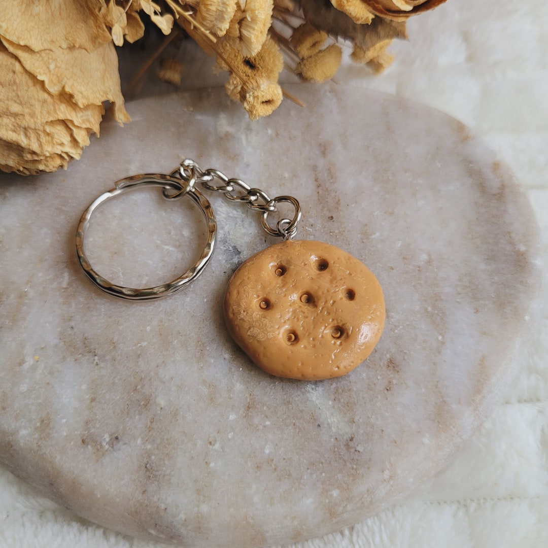 Round Resin Biscuit Keyring – a Delicious Bag Charm, Ideal as a Gift ...
