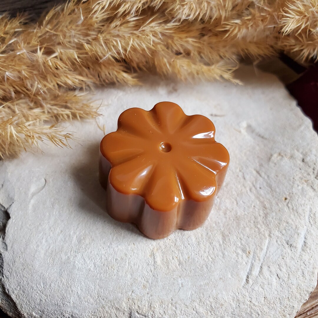 Dulcey Chocolate Flower Magnet in Resin. Gluttony Magnet. Easter Magnet ...