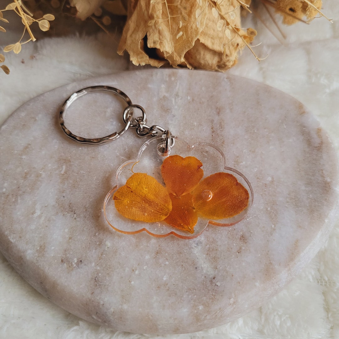 Dried Marigold Flower Cloud Keychain. Natural Dried Flower Keychain ...