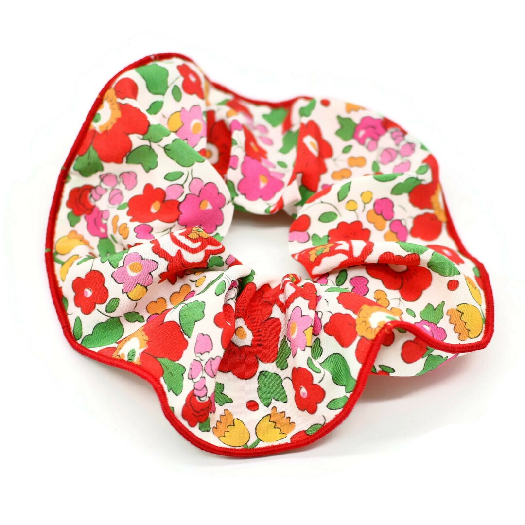 Liberty Betsy Grenadine-Seiden-Scrunchie aus Crêpe de Chine - Etsy.de