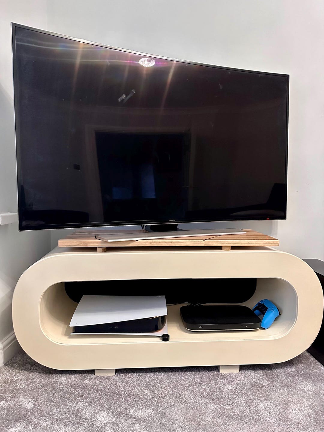 TV Unit - Circular Open Shelf TV Stand - Wood Furniture - Coffee Table ...