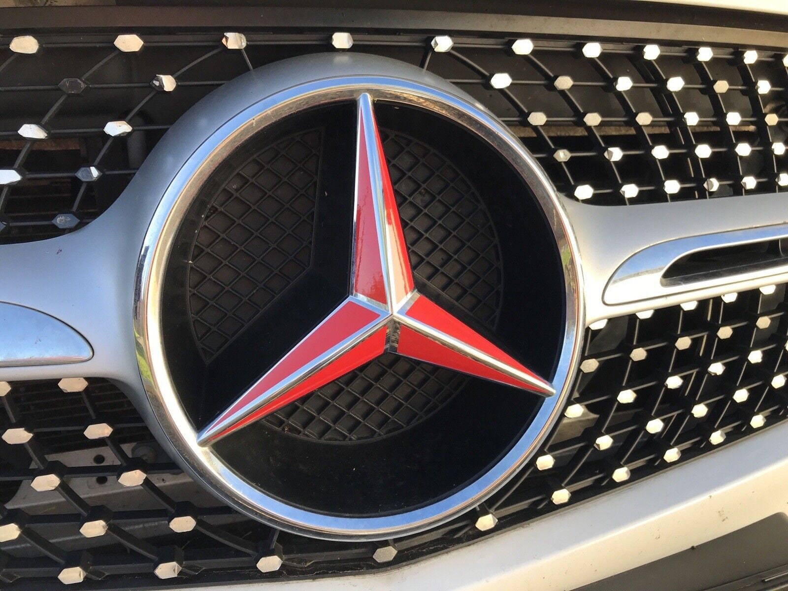 Mercedes Benz A,C,B,GLA,GLK,CLA Class Gloss Red Front Grille Star Badge ...