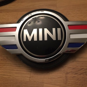 Mini BMW R60 R61 Countryman, Paceman Tailgate Boot Badge Union Jack ...