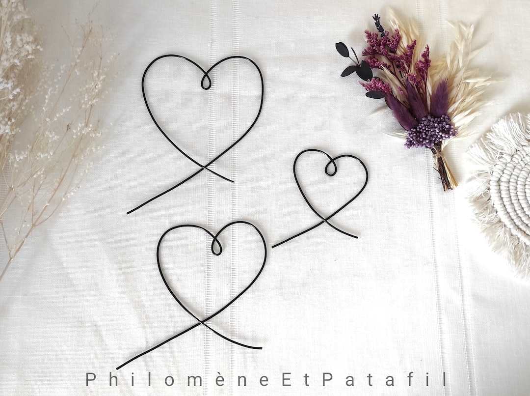 Coeur en fil de fer pour décoration murale. Déco en fil de fer ...