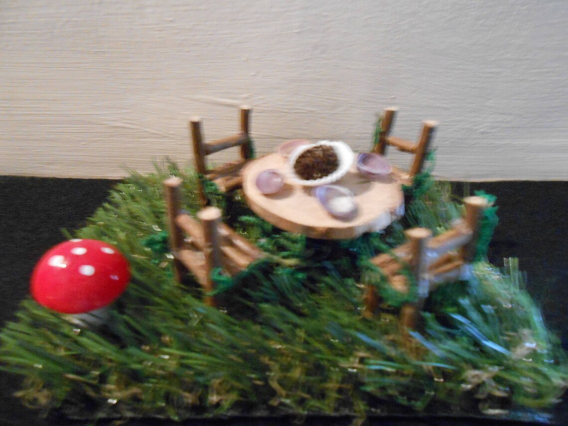 Fairy Picnic Table / Chairs / Shells / Toadstool / Grass / - Etsy