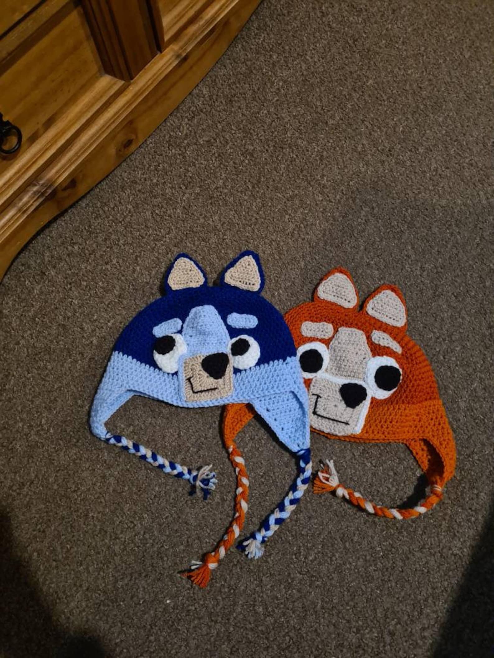 Bluey and Bingo Hat and Scarf - Etsy UK