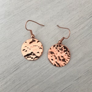 Copper Disc Earrings Small Disc Hammered Copper Drop Earrings - Etsy