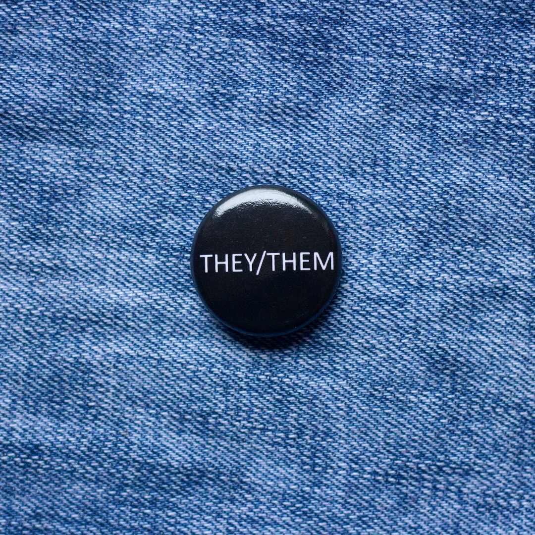 They/them Pronoun Button Badge - Etsy