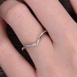 Unique Chevron Wedding Band Woman Heart Shaped White Gold Curved Band ...