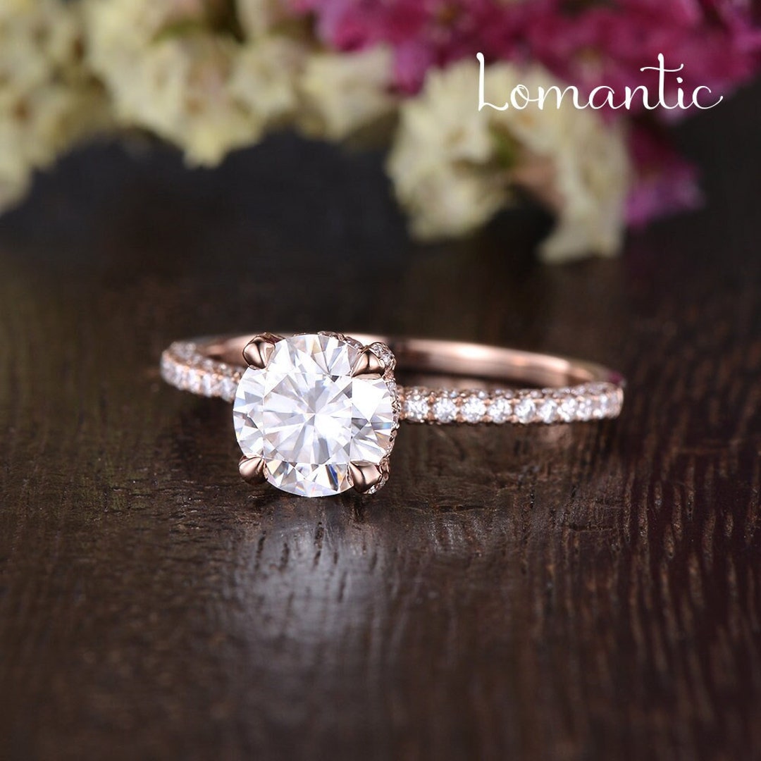 Unique Three Sided Engagement Ring 1ct Moissanite Engagement Ring 3D ...