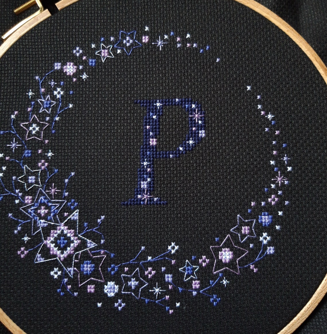 Star Monogram P Cross Stitch Pattern: Wreath Design (PDF Pattern) - Etsy
