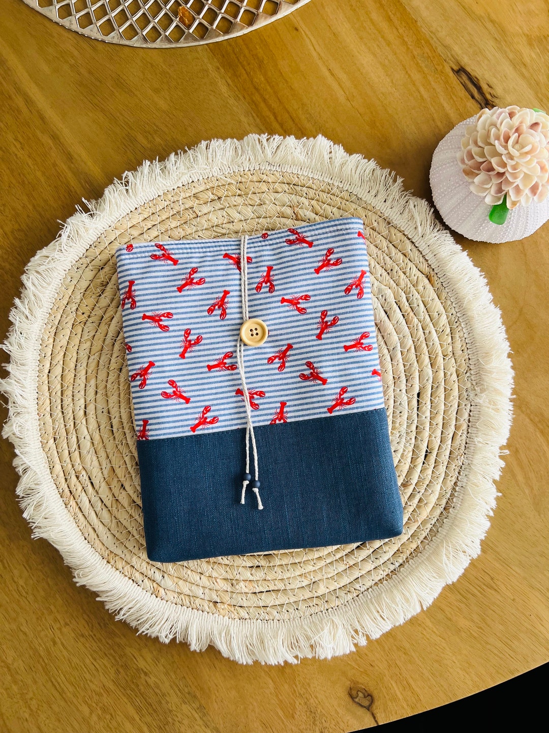 Pocket-sized or Paperback Book Sleeve - Booksleeve - Reading - Lobster ...