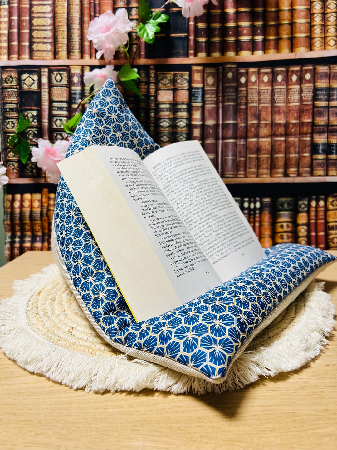 Reading Pillow - Book Wedge - Gift - Tablet Stand - Etsy