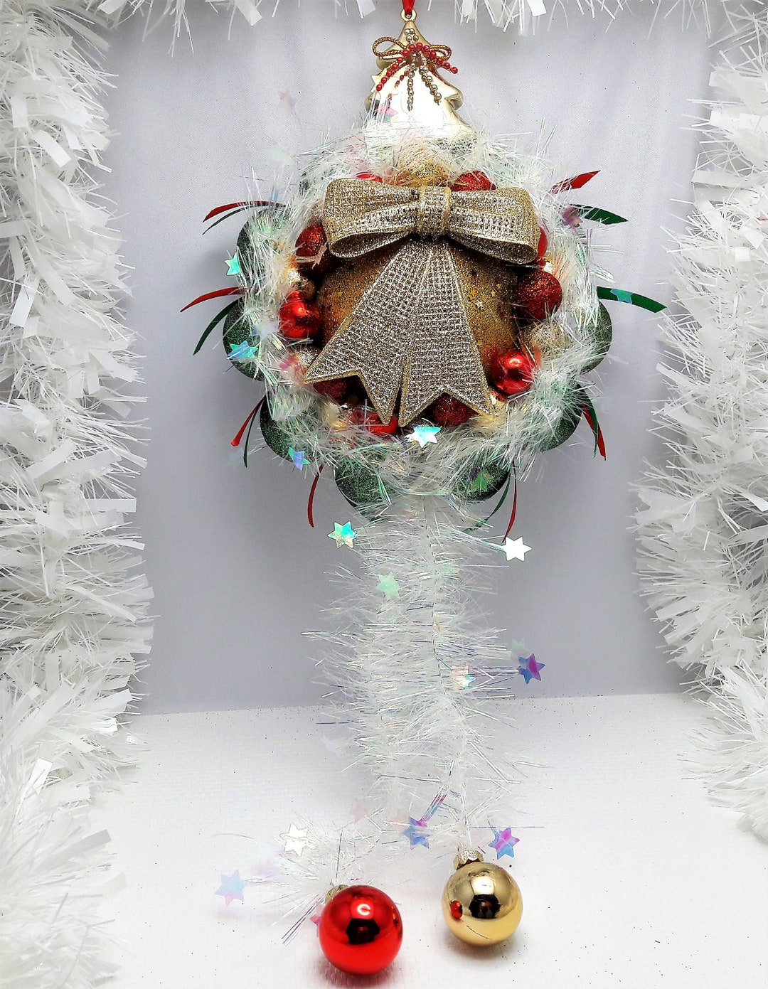 Hanging Christmas Ball, Gold Glitter Polystyrene Support, Red, Gold and ...