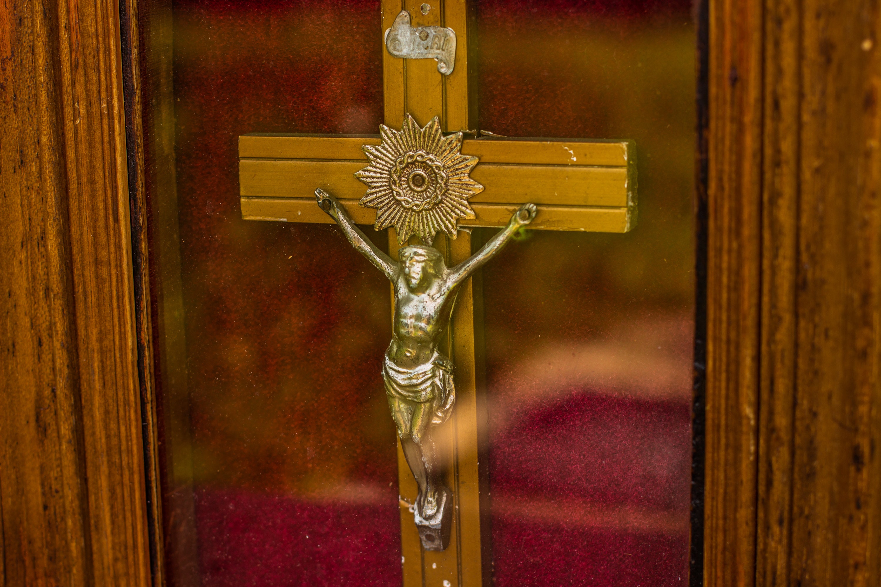 Early 1900's Antique Handmade Gilded Crucifix Shadowbox on | Etsy