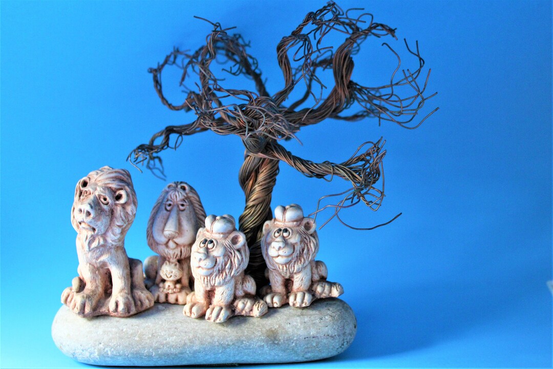 Hand Made Lion Family and Twisted Wire Tree Sculpture - Etsy