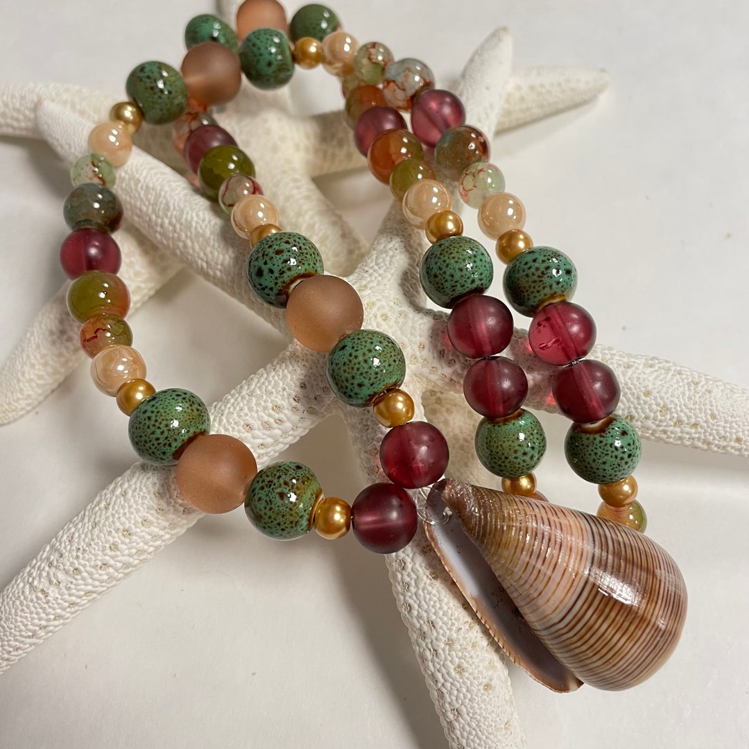 Natural Seashell Necklace With Beads, Iconic Beach Jewelry, Beaded ...