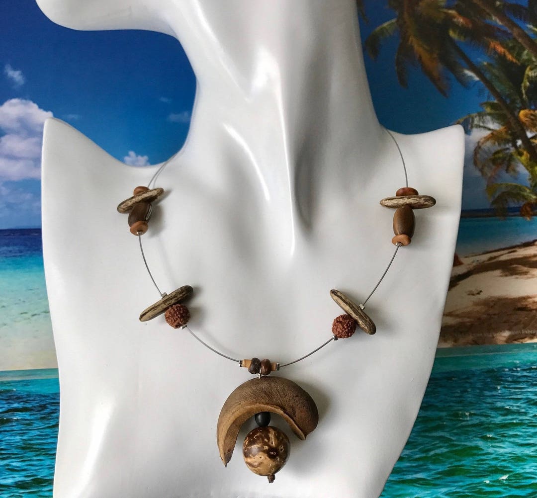 Necklace With Natural Seeds of the Caribbean Model Coco Dwarf M100 - Etsy