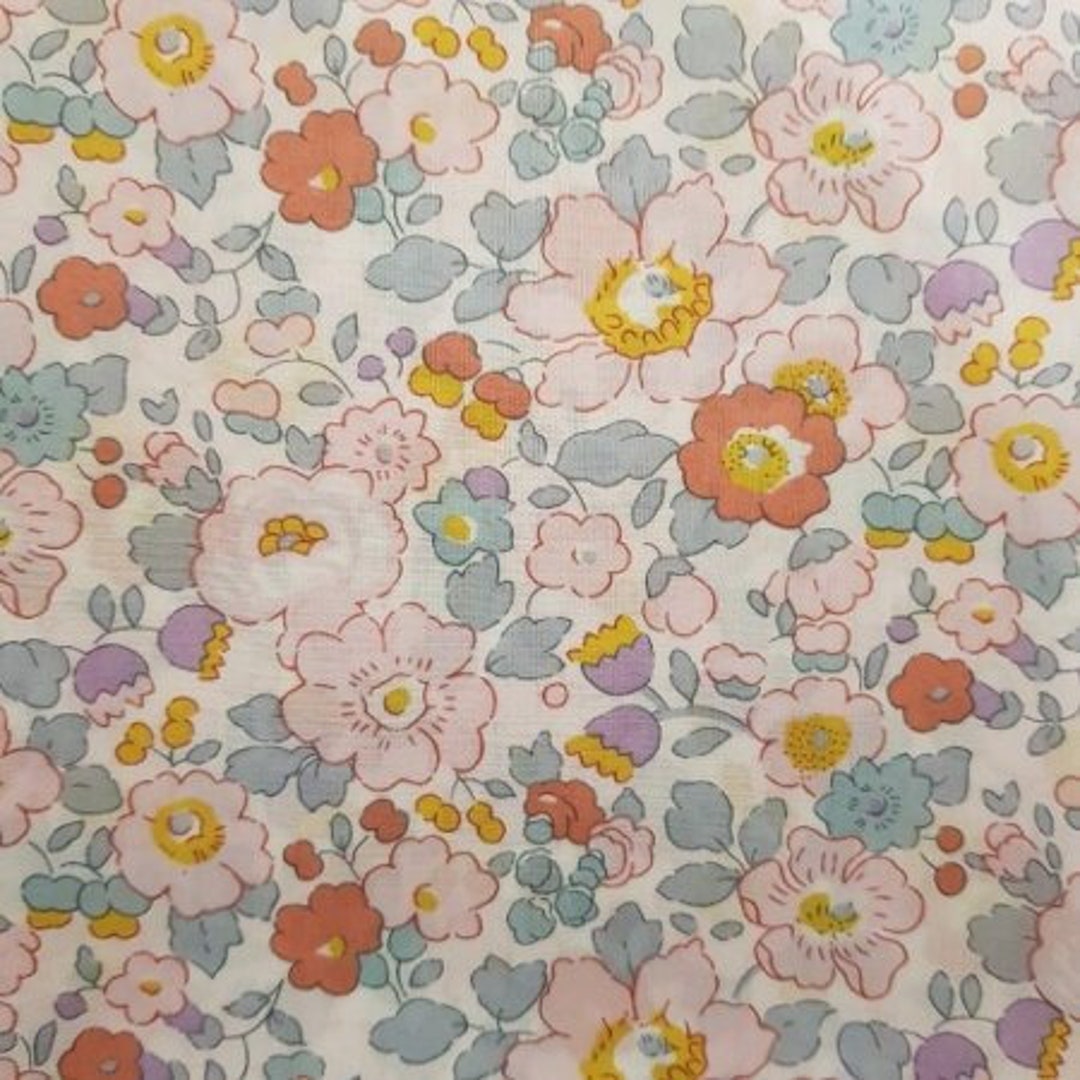 Tissu imprimé Liberty motif Liberty Betsy terracotta couleur rose ...