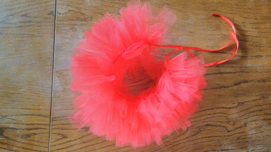 Red Tulle Ruffle Collar, Renaissance Collar, Elizabethan Collar ...