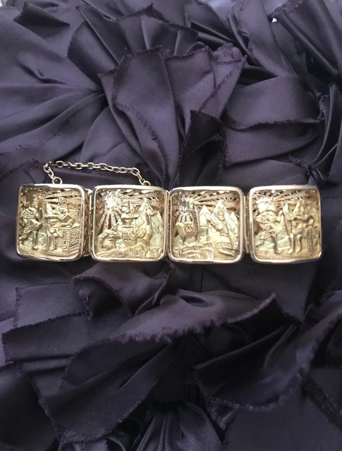 18K Peruvian Gold Bracelet 2.5oz - One of a Kind - Traditional Scenes ...