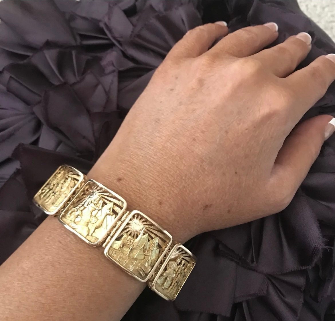 18K Peruvian Gold Bracelet 2.5oz - One of a Kind - Traditional Scenes ...
