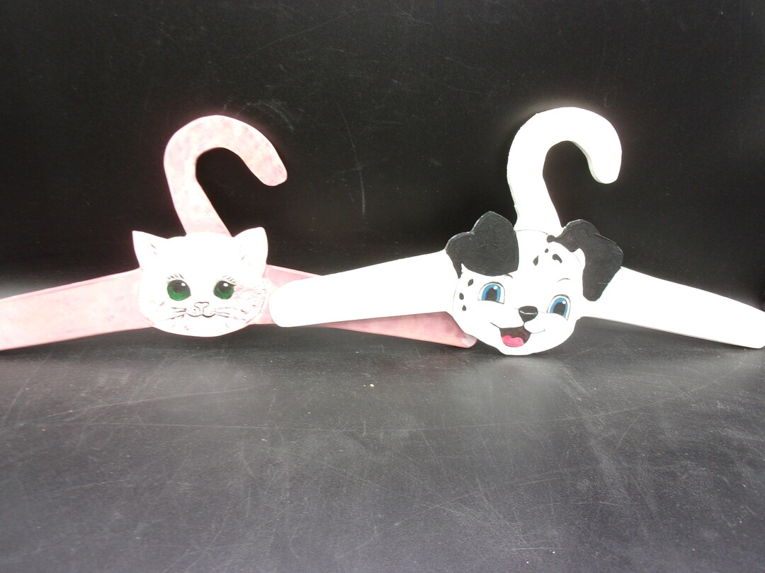 2 Hand-painted Wooden Hangers With Cat and Dog Motifs - Etsy