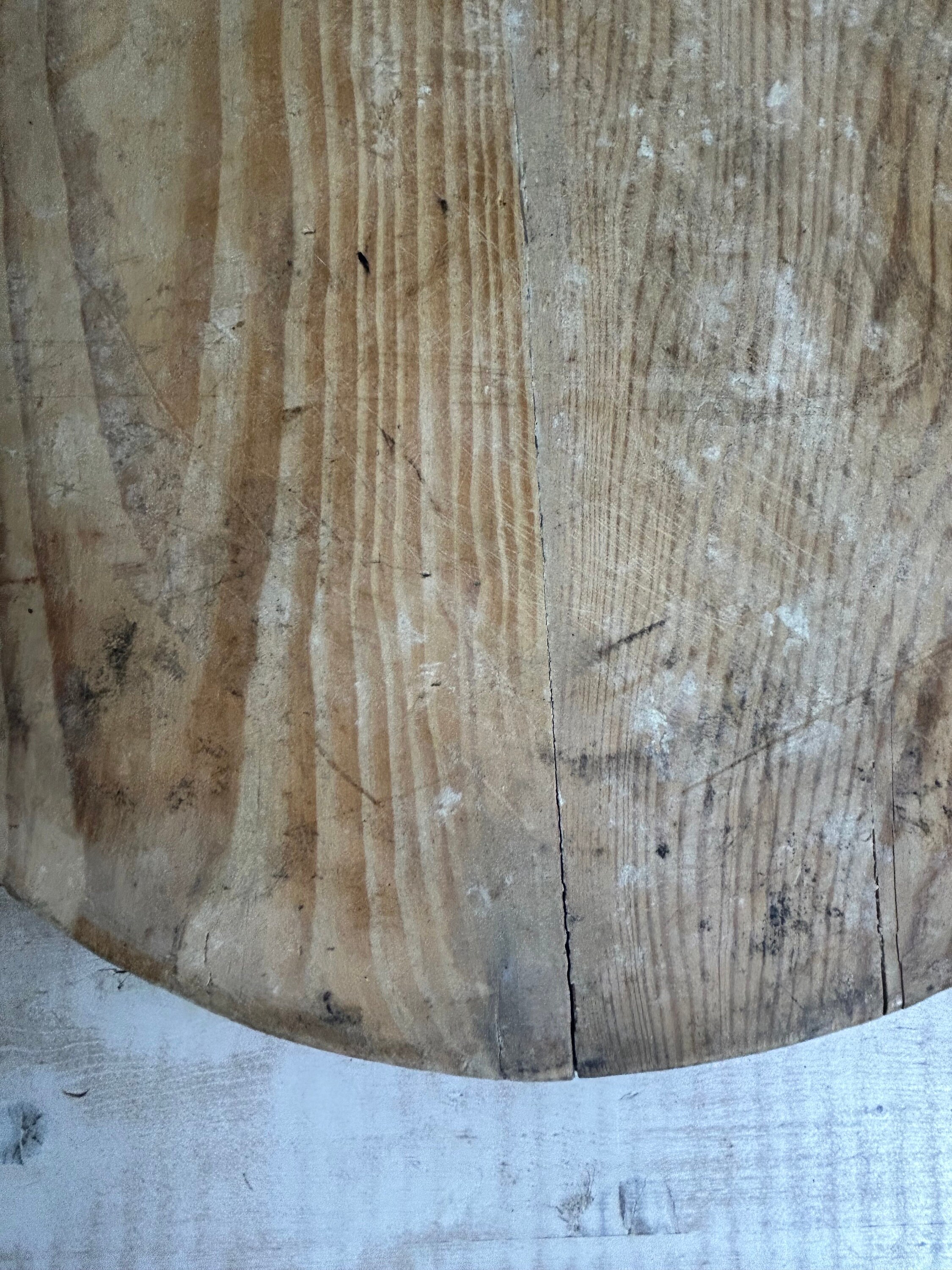 Antique Mediterranean Wooden Rustic Chopping Board / Round Bread Board ...