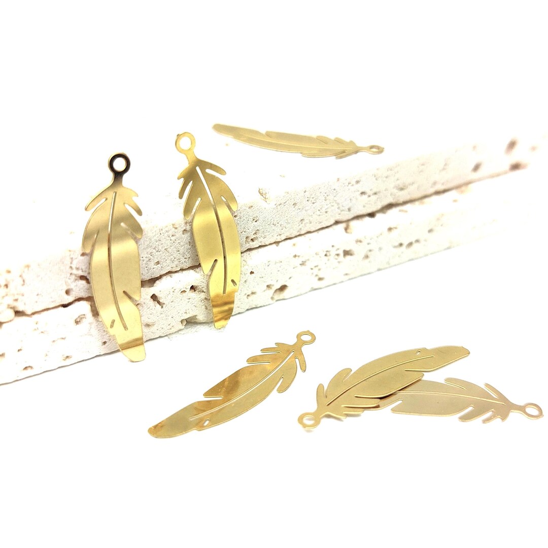 10 Delicate 18k Gold-plated Stainless Steel Feathers, 22.5mm, Stamped ...