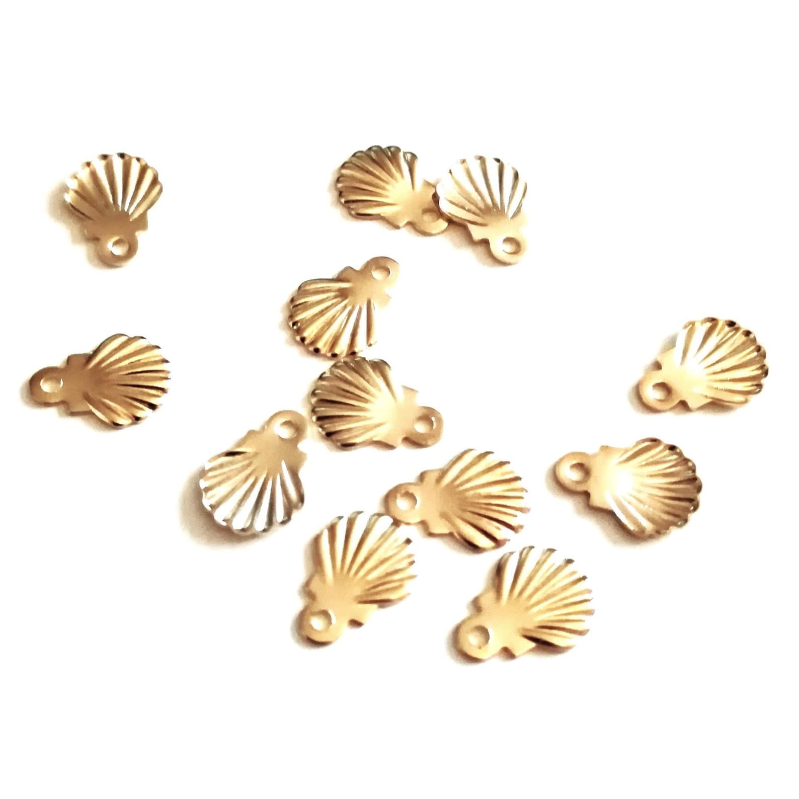 10 Mini Shell Pendants in Gold Stainless Steel, Mini Steel Shell Charms ...