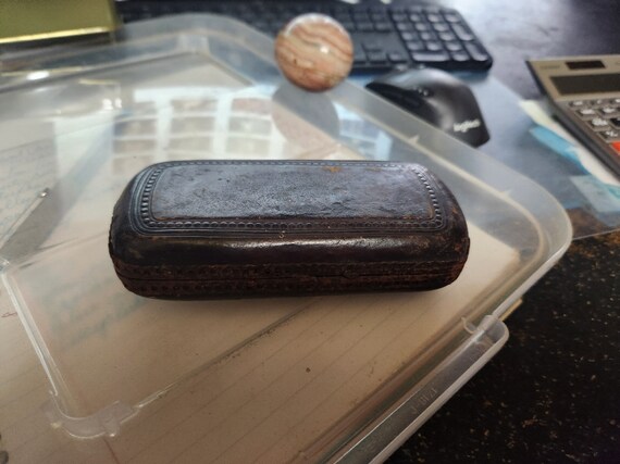 Antique Spectacles in leather spring loaded case - Gem
