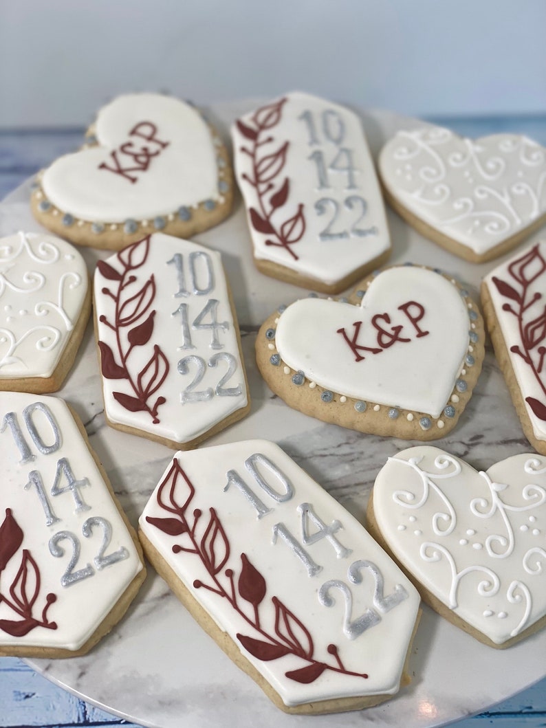 Wedding Date and Initials Cookies - Etsy