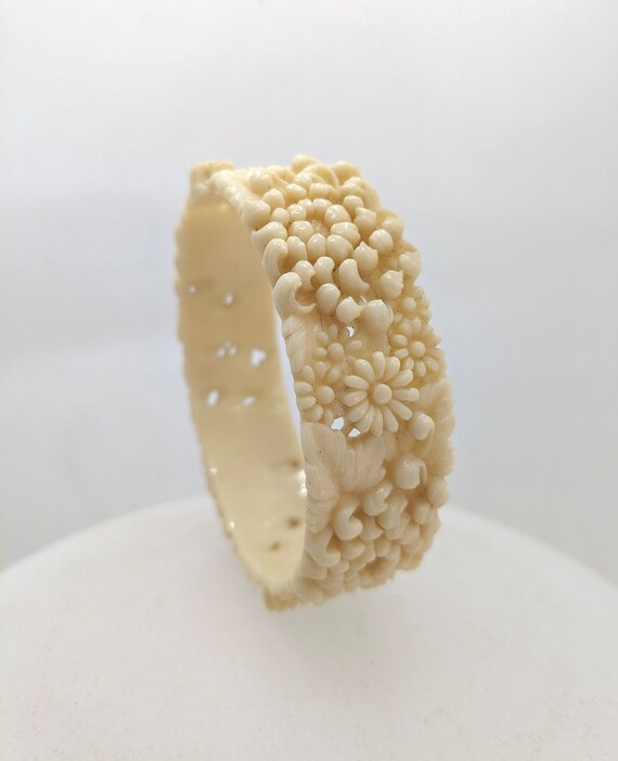 1920s Celluloid Carved Bangle * 1930s Celluloid Bangl… - Gem