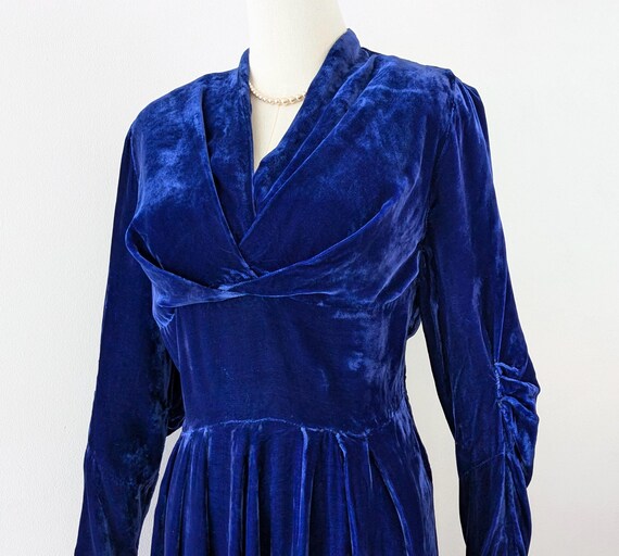 1940s Blue Velvet Evening Dress * Vintage 1940s Velve… - Gem