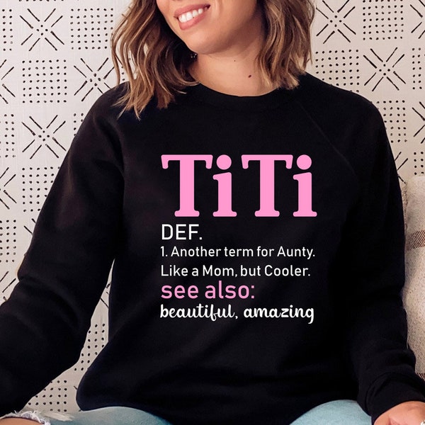 Beautiful Aunt Gifts - 60+ Gift Ideas for 2026