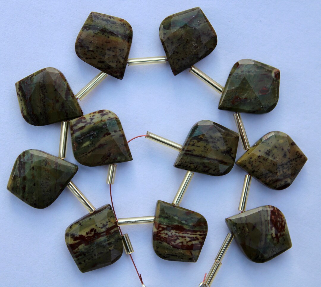 Natural 10 piece faceted fancy green agate leaf briolette - Etsy 日本