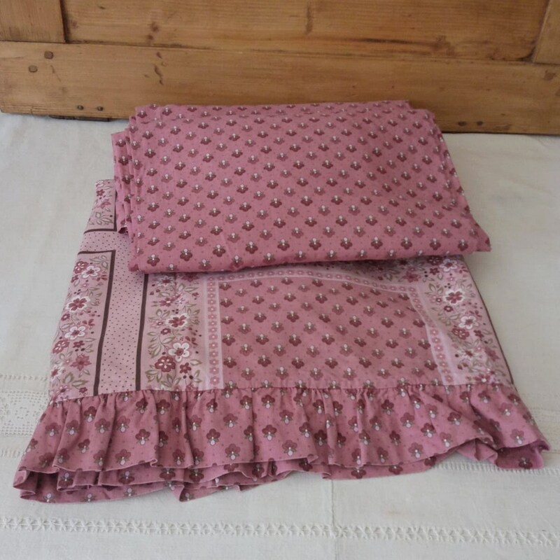 Vintage Bed Linens - Etsy
