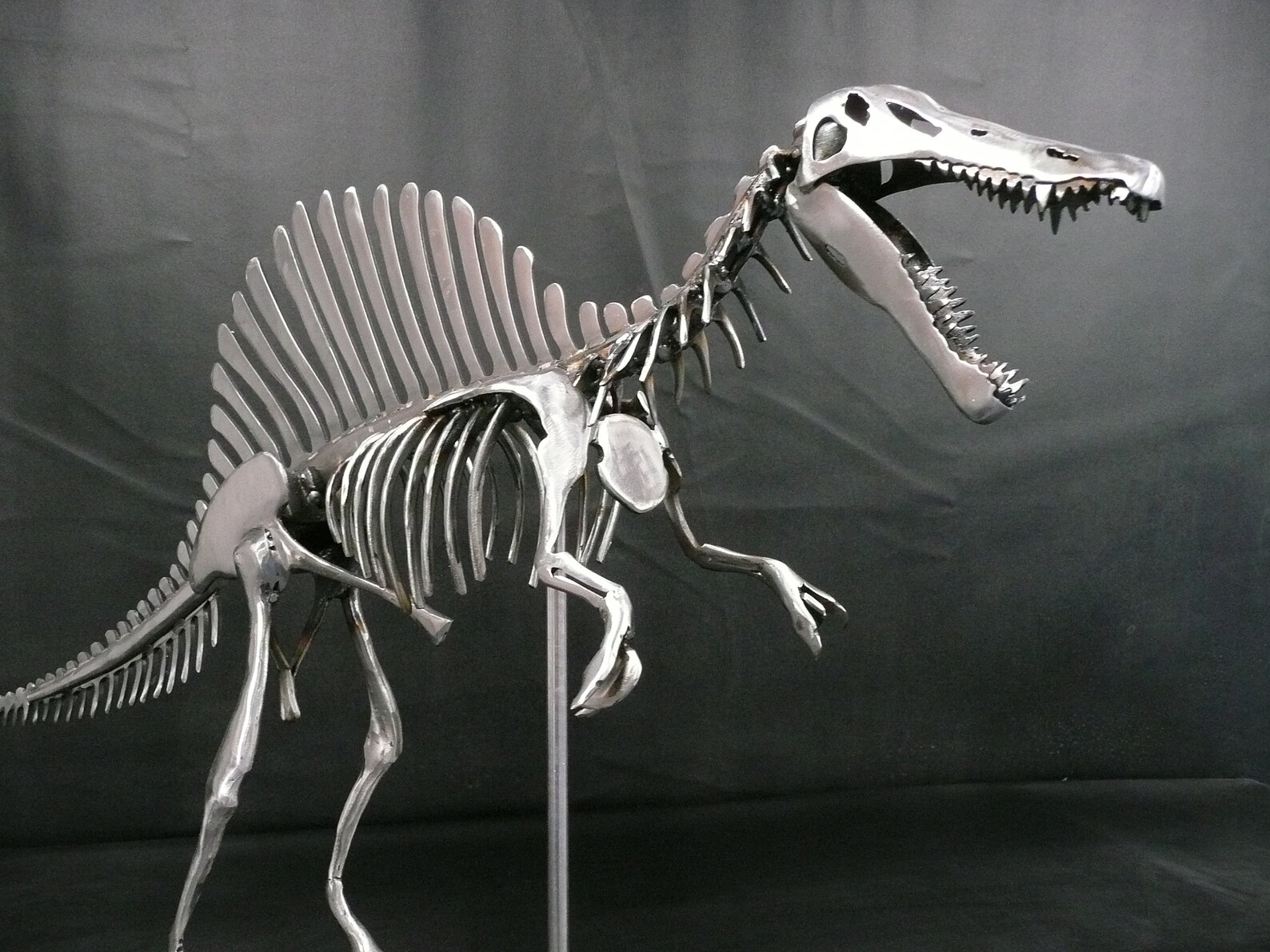 Handmade Metal Spinosaurus Skeleton Sculpture - Etsy UK